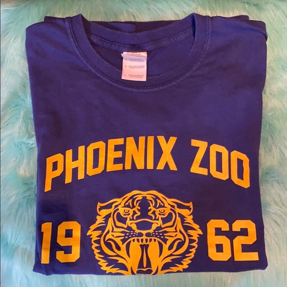Gildan | Shirts | Mens Phoenix Zoo Tee | Poshmark